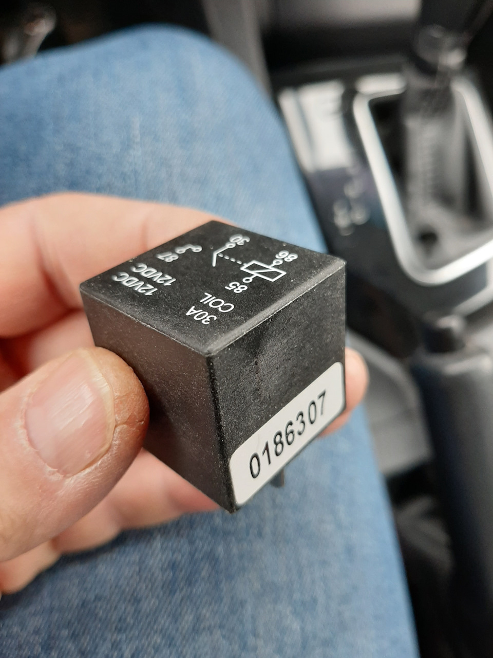 Реле плавного розжига фар — Toyota Corolla (160), 1,6 л, 2016 года ...