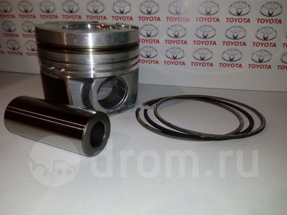 Поршни двигателя 1VD-FTV 13101-0W020_0,50 с кольцами на Toyota Land ...