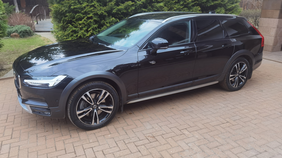 Volvo V90 Cross Country 2.0 бензиновый 2018 | на DRIVE2