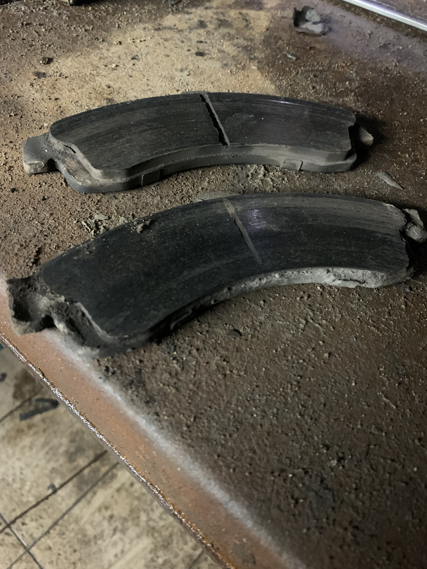 Стойки, втулки, тормоза — Chevrolet TrailBlazer (1G), 4,2 л, 2007 года ...