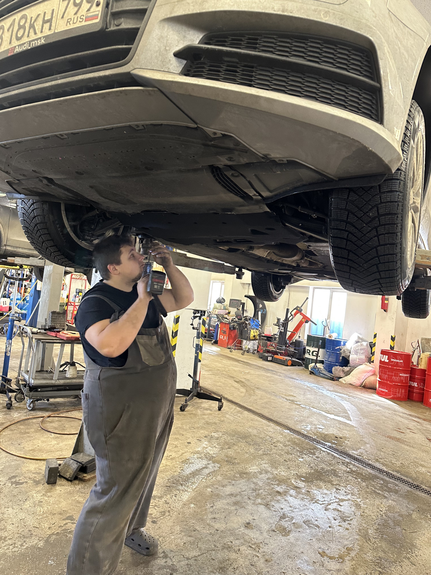 Замена защиты двс 4G0863822E — Audi A6 (C7), 2 л, 2017 года ...