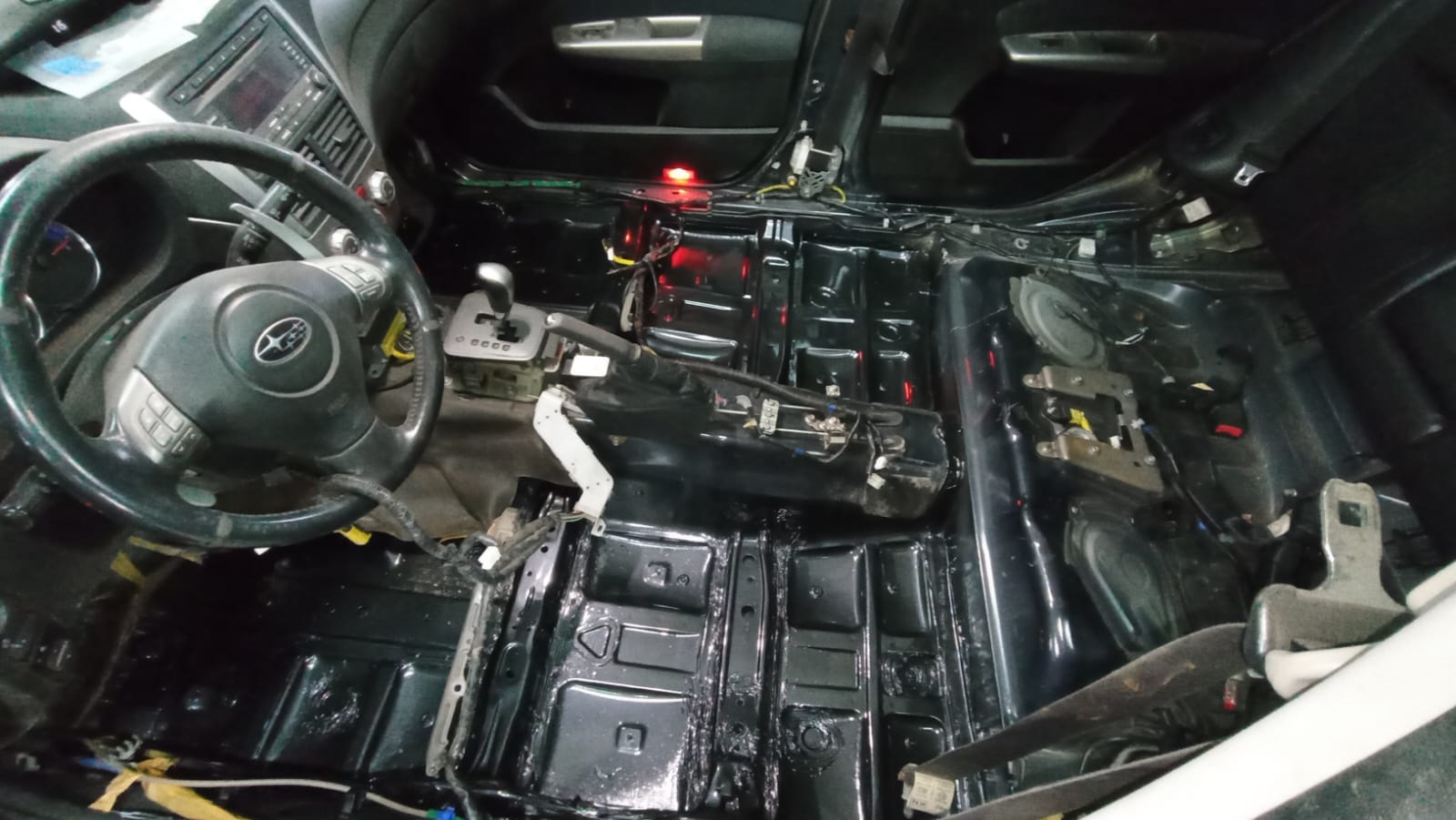 Удалил ржу в салоне — Subaru Forester (SH), 2,5 л, 2008 года | кузовной ...