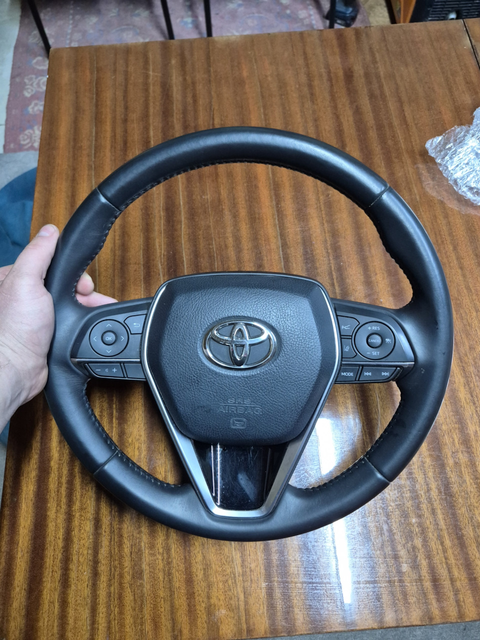 Руль камри 70 — Toyota Camry (XV50), 2 л, 2014 года | тюнинг | DRIVE2