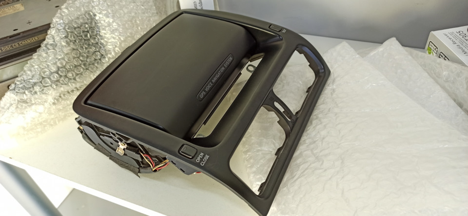 Обновление магнитолы и планшет в полку штатной навигации — Toyota ...