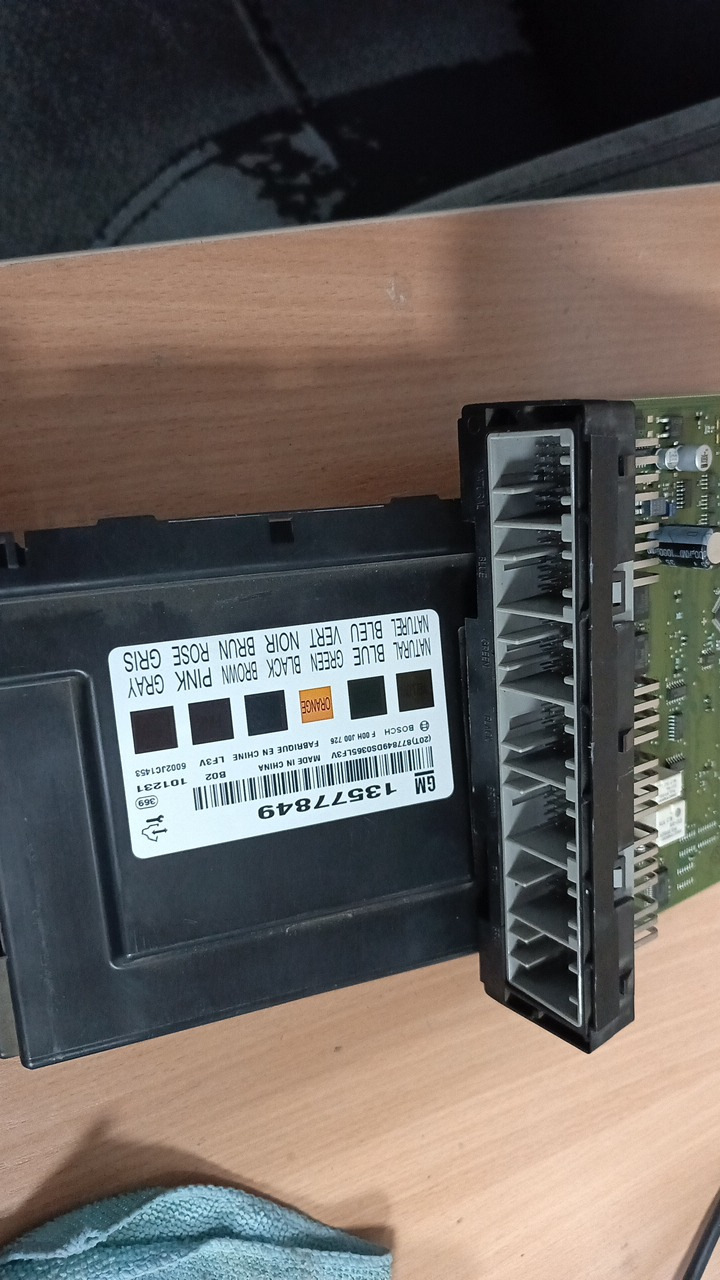 13577849 Блок управления кузовным оборудованием BCM 13589325 Шевроле ...