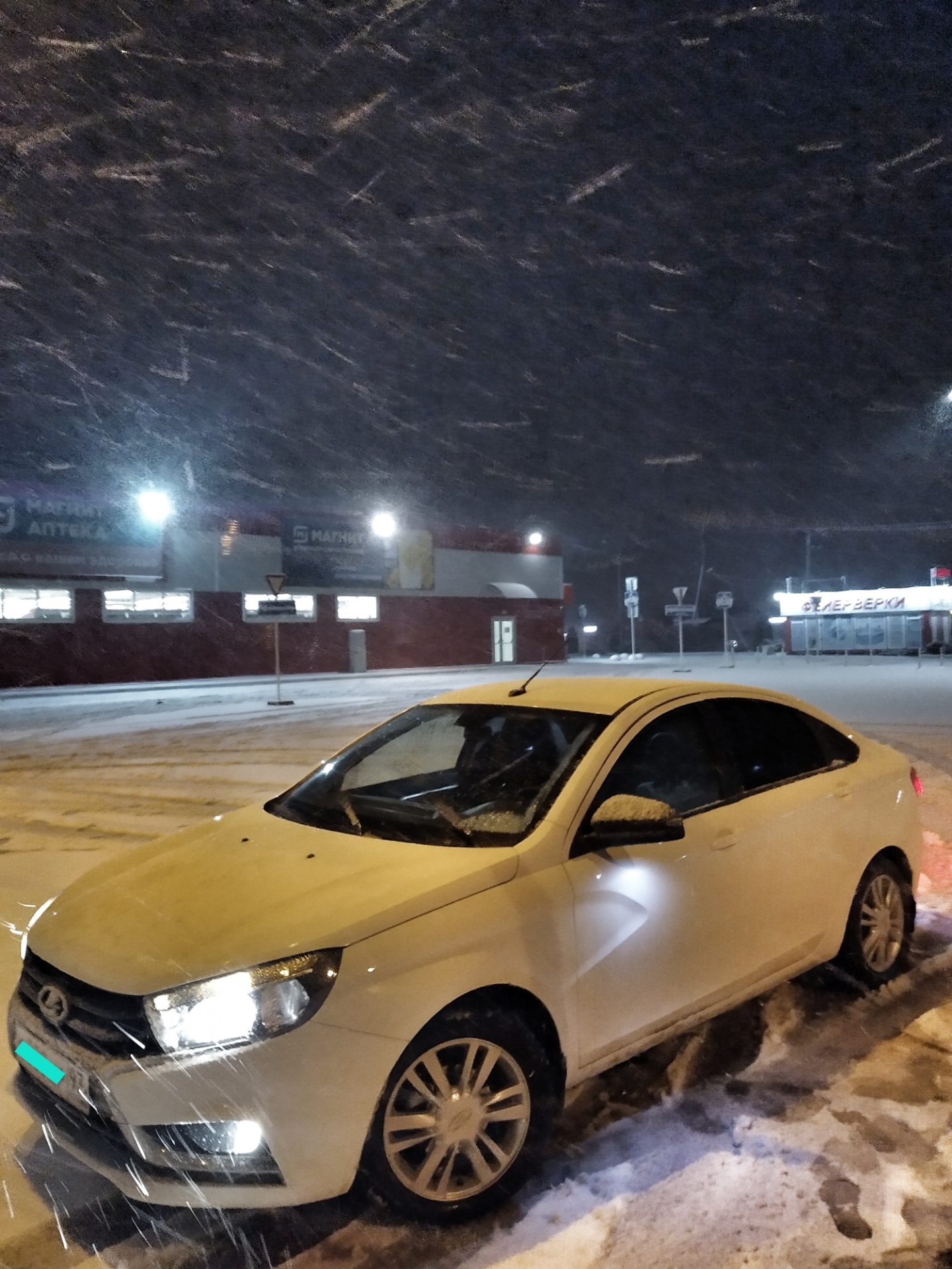 Ограничители дверей нового образца — Lada Vesta, 1,6 л, 2019 года ...