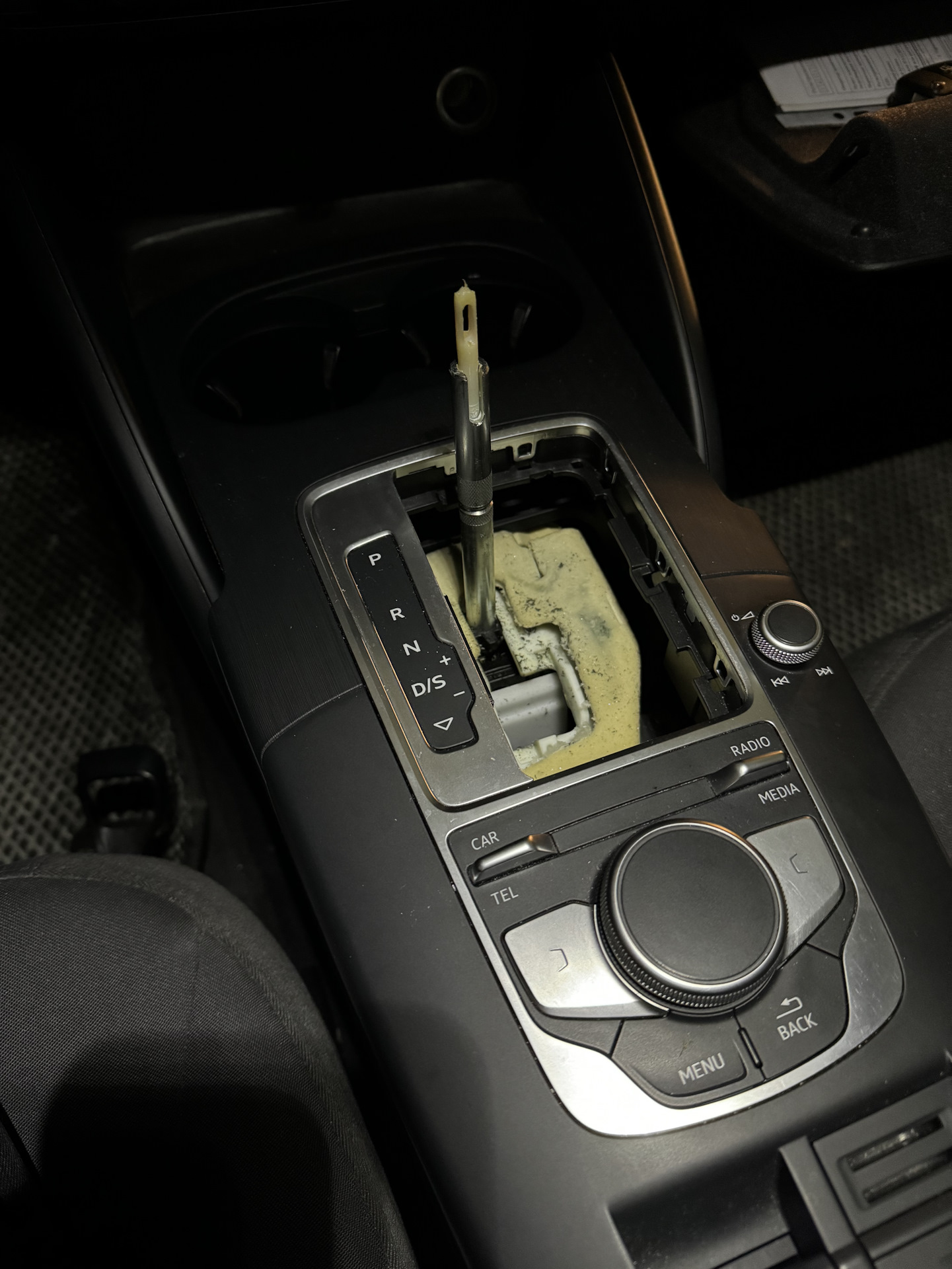 Микровыключатель — Audi A3 (8V), 1,4 л, 2017 года | электроника | DRIVE2