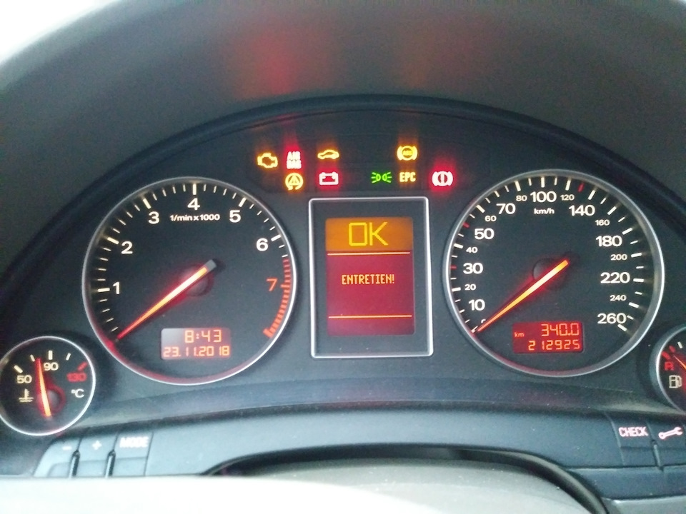 Лампочки на панели приборов — Audi A4 Avant (B6), 1,8 л, 2002 года ...