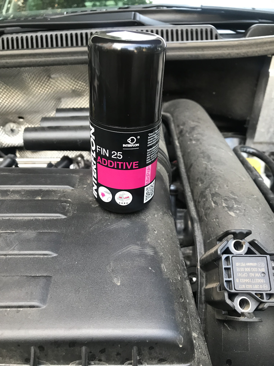 03G906051E Датчик давления воздуха во впускном коллекторе / AUDI, SEAT ...