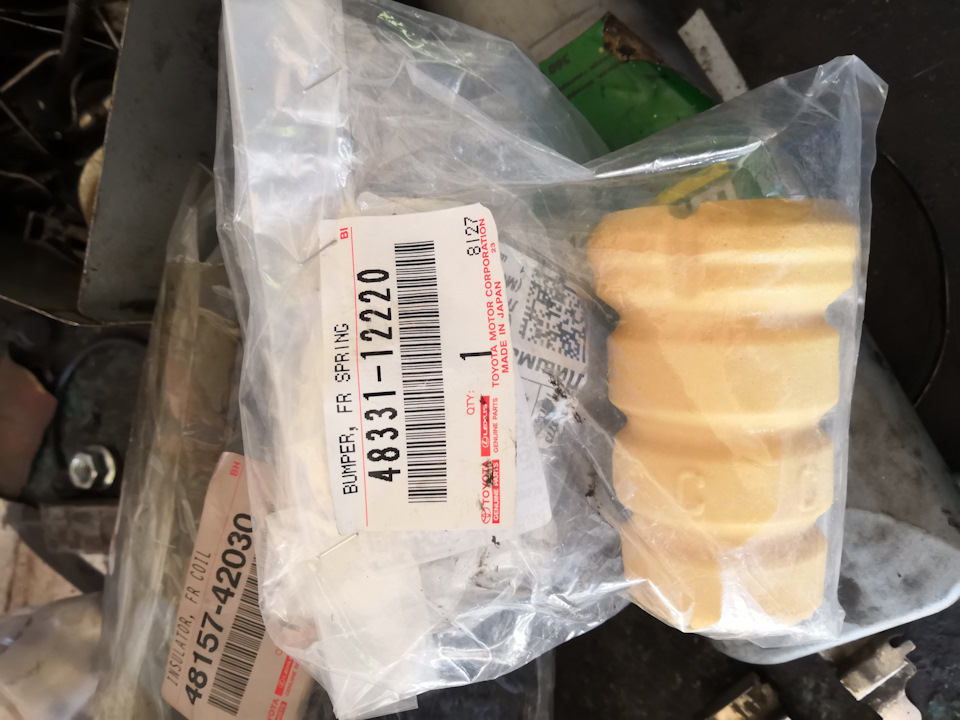 Замена пыльников стоек — Toyota Corolla (140/150), 1,6 л, 2011 года ...