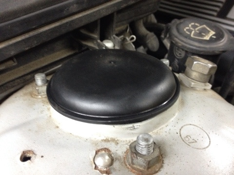 К — Крышка защитная опоры амортизатор — BMW 5 series (E39), 2,2 л, 2003 ...