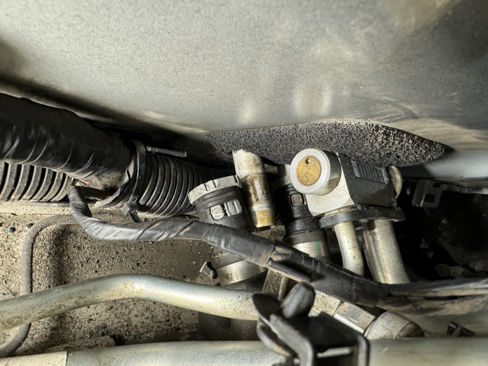 Патрубки печки всё — Land Rover Freelander 2 (L359), 3,2 л, 2009 года ...