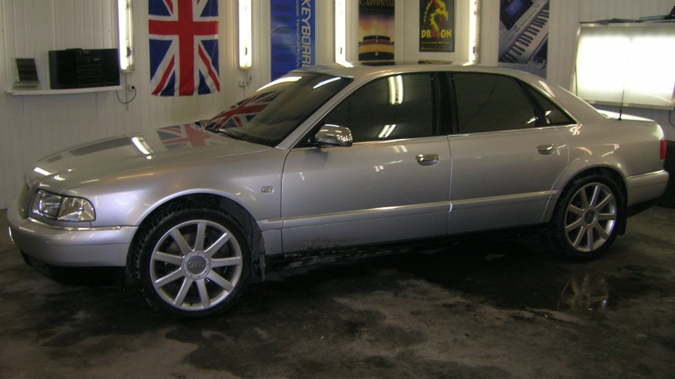 Диски 19", хром мелочи и тонировка — Audi A8 (D2), 4,2 л, 2002 года ...