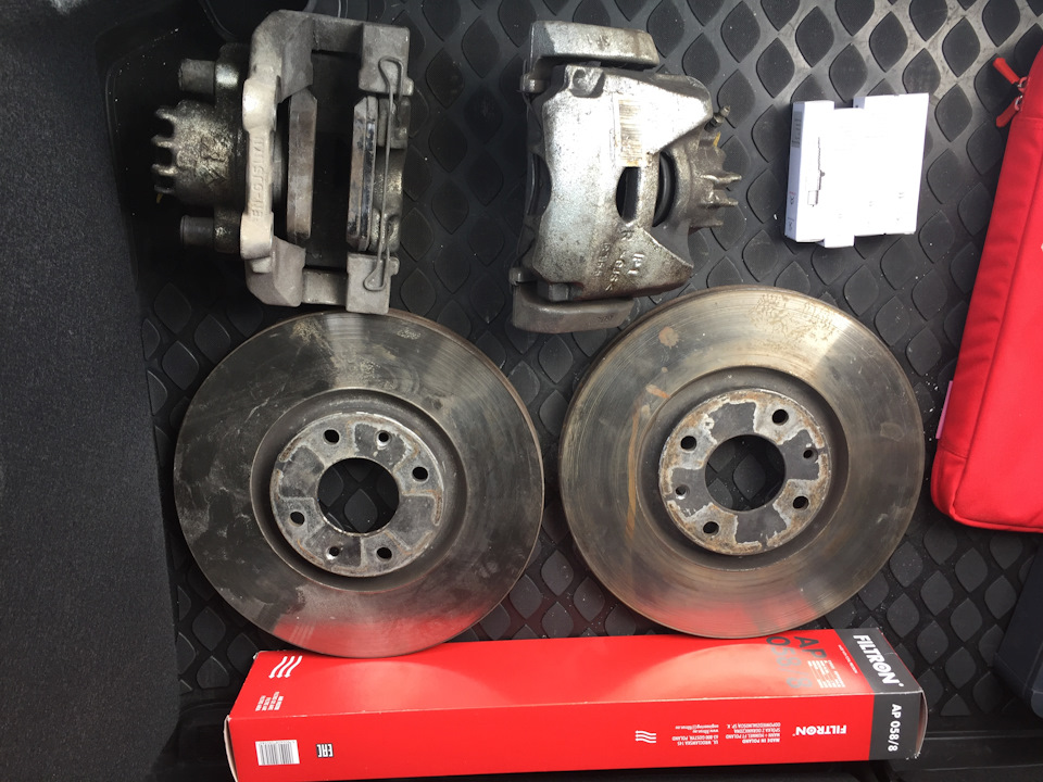 4. Тормоза курильщика vs Тормоза здорового человека. — Citroen DS3, 1,6 ...