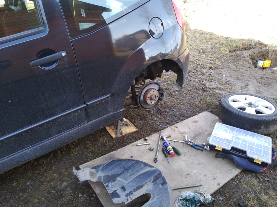 Замена пружин и амортизаторов — Citroen C2, 1,6 л, 2007 года | плановое ...