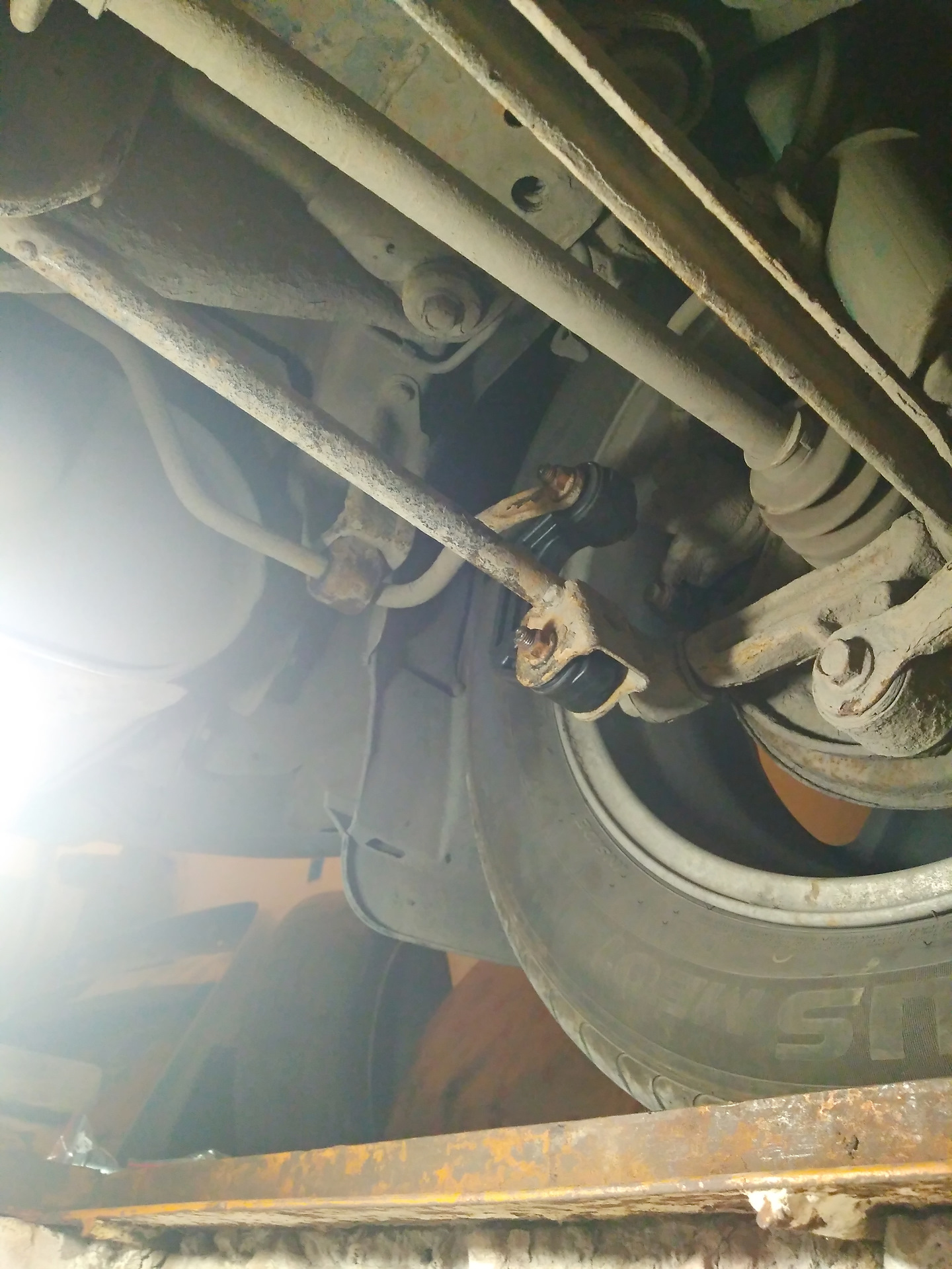 Замена стоек и резинок стабилизатора — Subaru Forester (SF), 2 л, 2001 ...