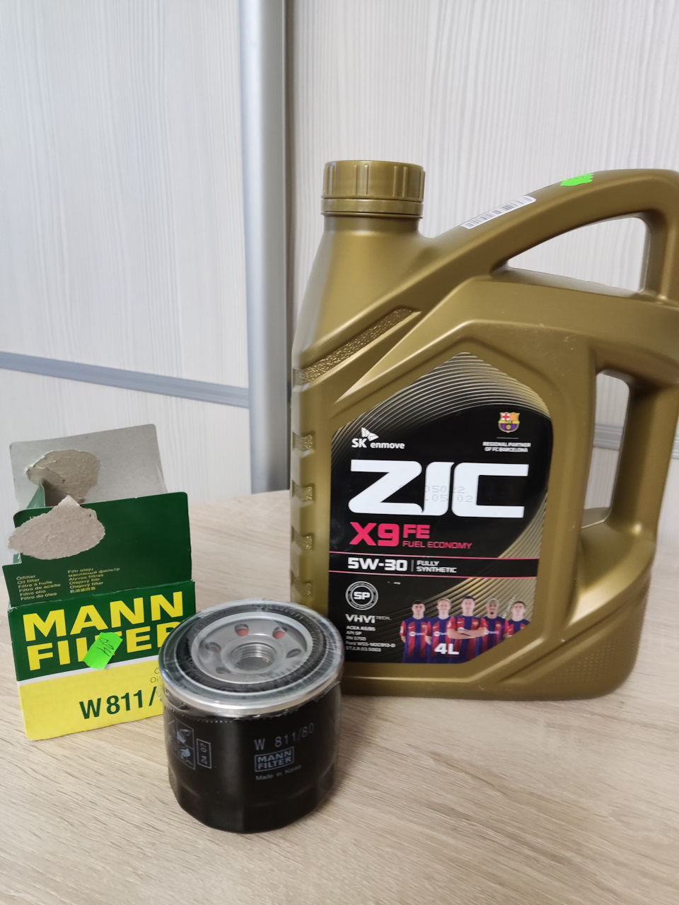 Замена масла в двигателе — KIA Magentis III, 2 л, 2010 года | плановое ...