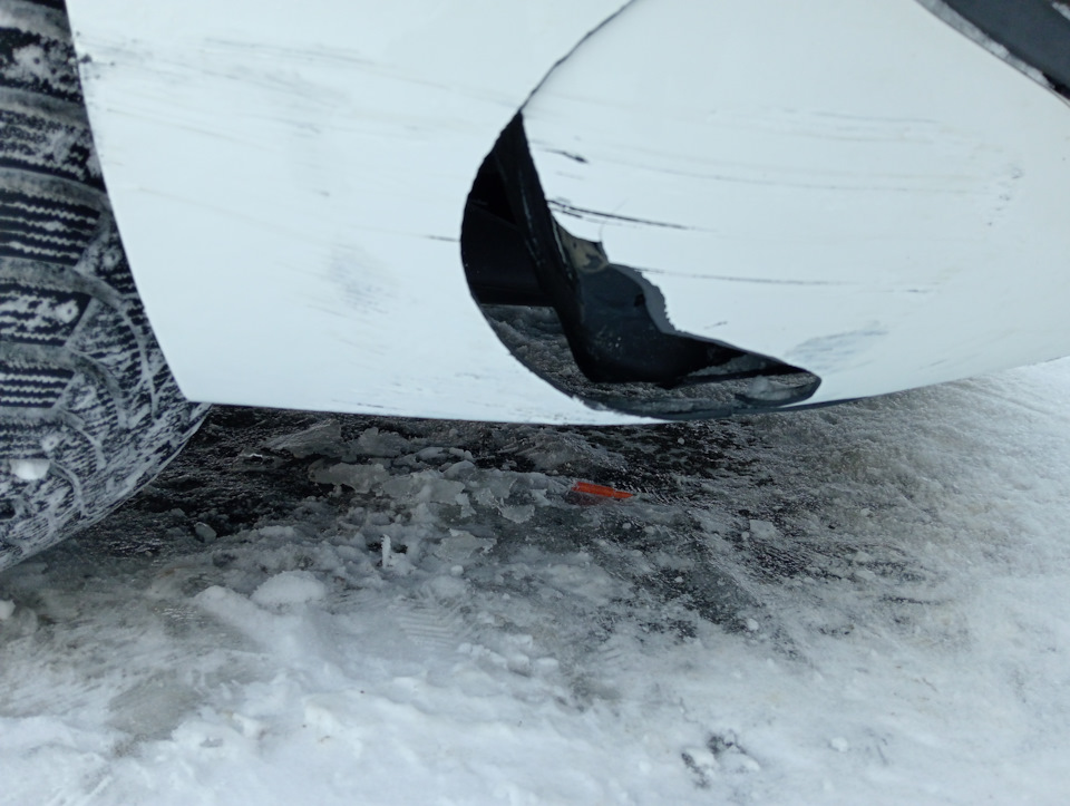 Мелкая неприятность — Citroen Spacetourer, 2 л, 2019 года | кузовной ...