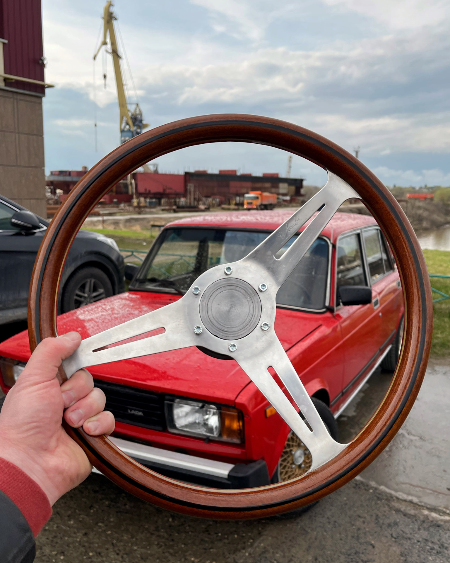 Установка руля Nardi на ВАЗ — Lada 21051, 1,2 л, 1988 года | своими ...