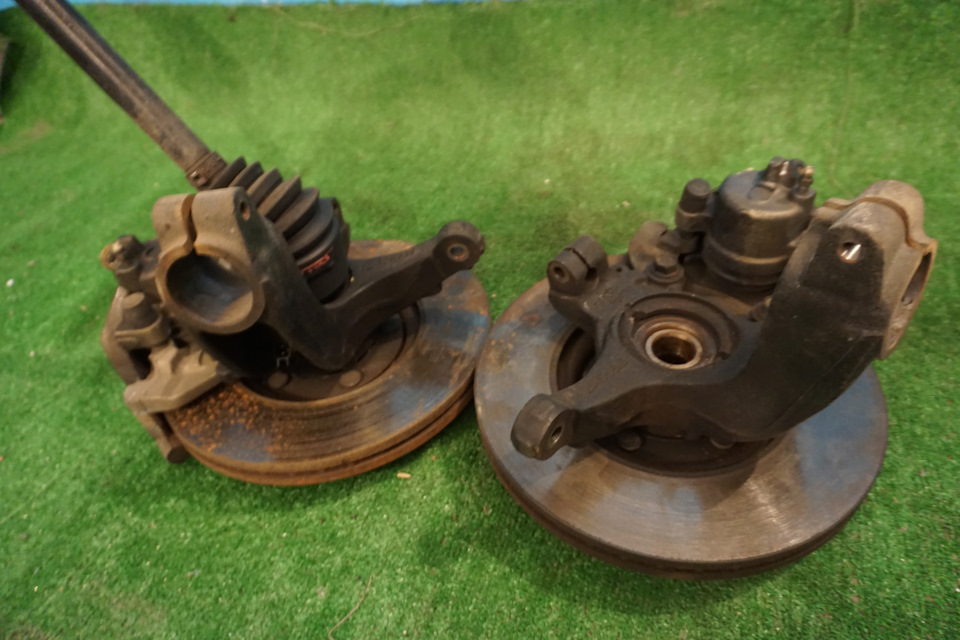 Ступицы передние в сборе Mazda 3, Axela BK на Mazda 3 (1G) BK, Mazda ...