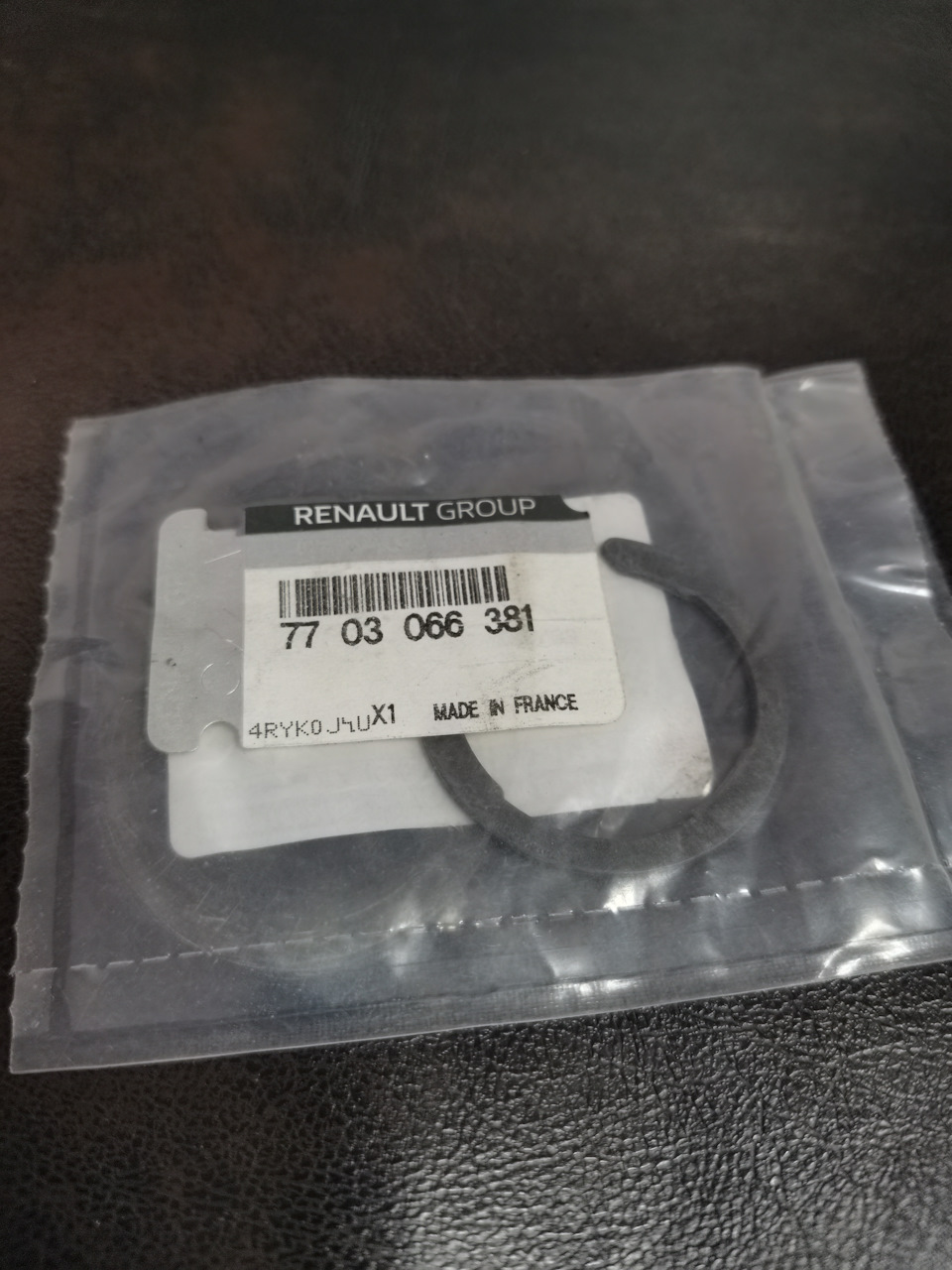 7703066381 Стопорное кольцо мет на вал 35 мм RENAULT | Запчасти на DRIVE2