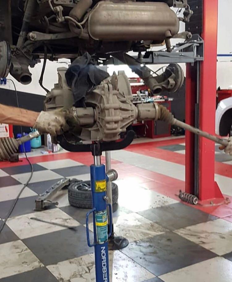 11427788464 Болт Isa с шайбой BMW | Запчасти на DRIVE2