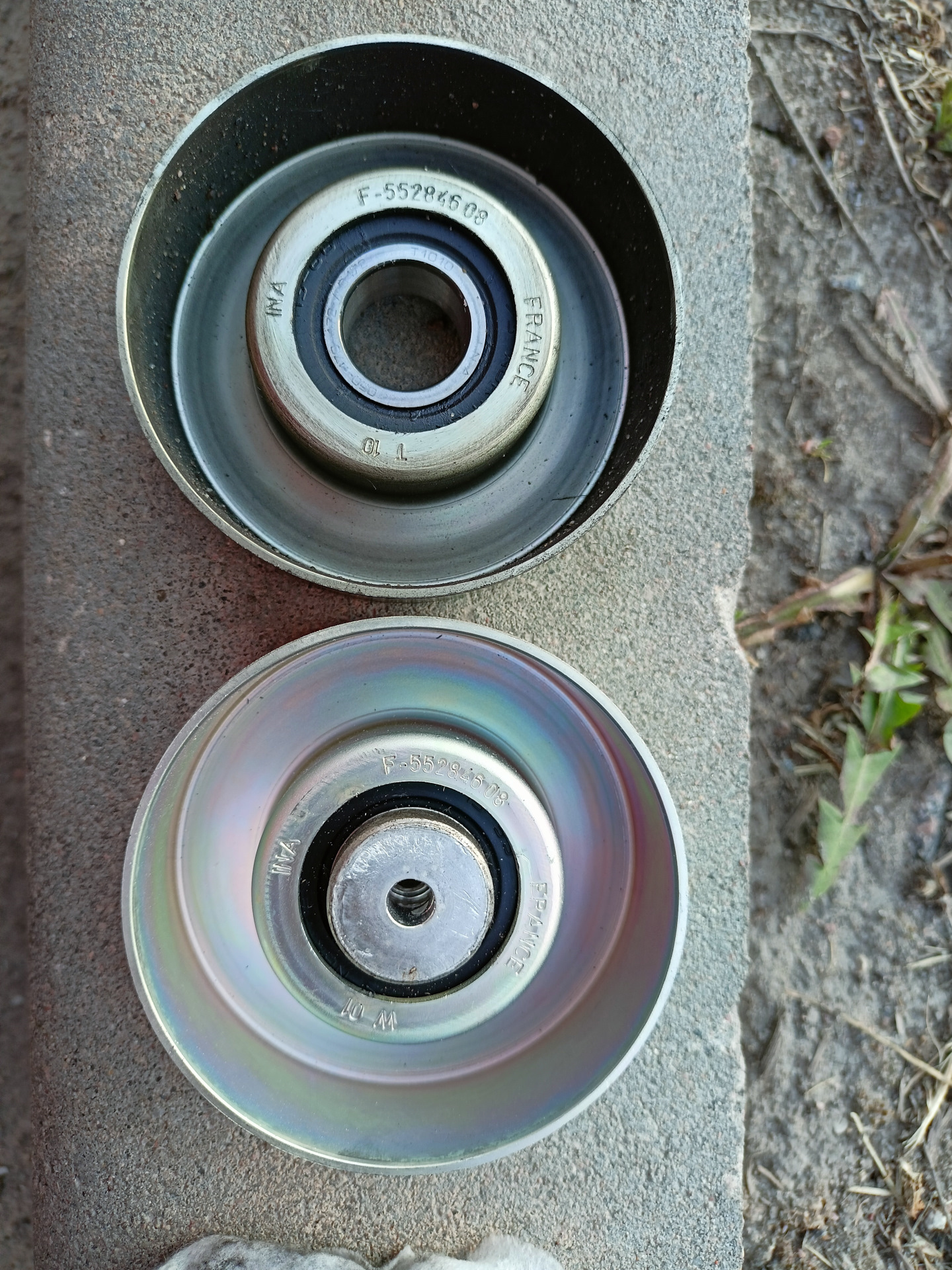 Замена шкива помпы, приводного ремня и роликов 108700 — Peugeot 408 (1G ...