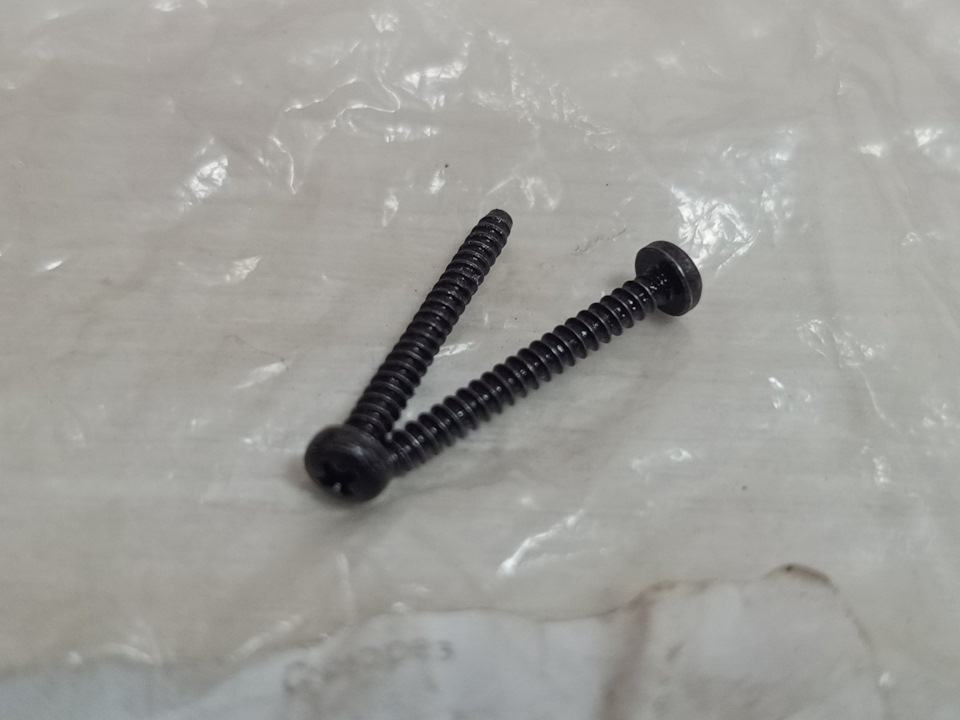 Крепеж Passat: болты, гайки, саморезы и т.д. оригинальные — Volkswagen ...