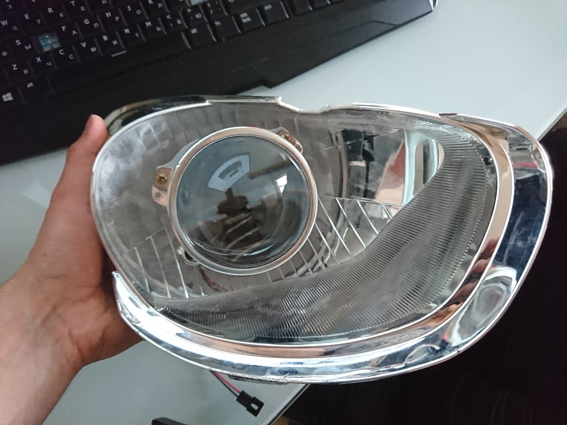 61. Новые линзы в фары — Morimoto Mini H1 Metall 3.0 — Hyundai Solaris ...