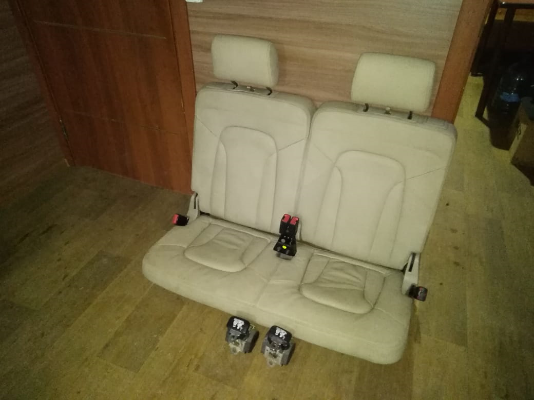 1️⃣5️⃣4️⃣Долгожданная посылка😁. Третьему ряду быть! — Audi Q7 (1G), 3 л ...