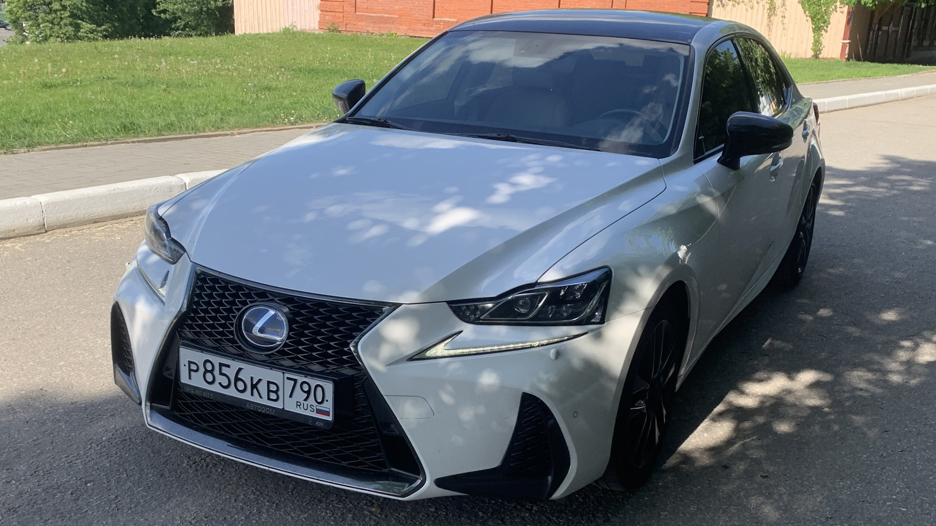 Lexus IS III 2.0 бензиновый 2018 | 300 на DRIVE2