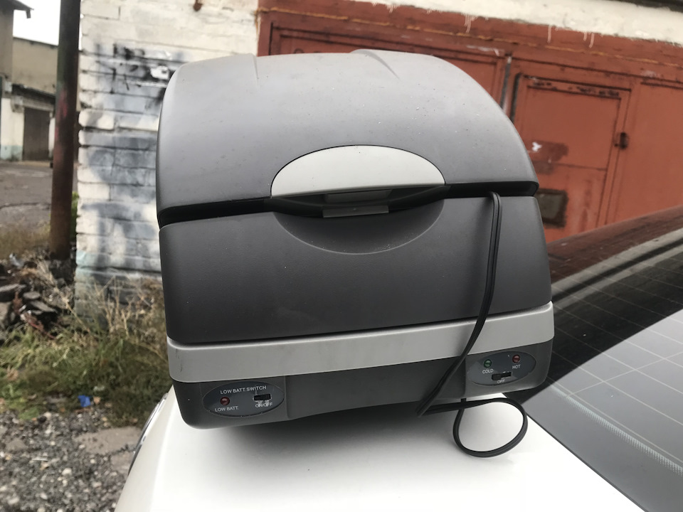 5L0065400 Холодильник (устанавливается на месте заднего подлокотника ...