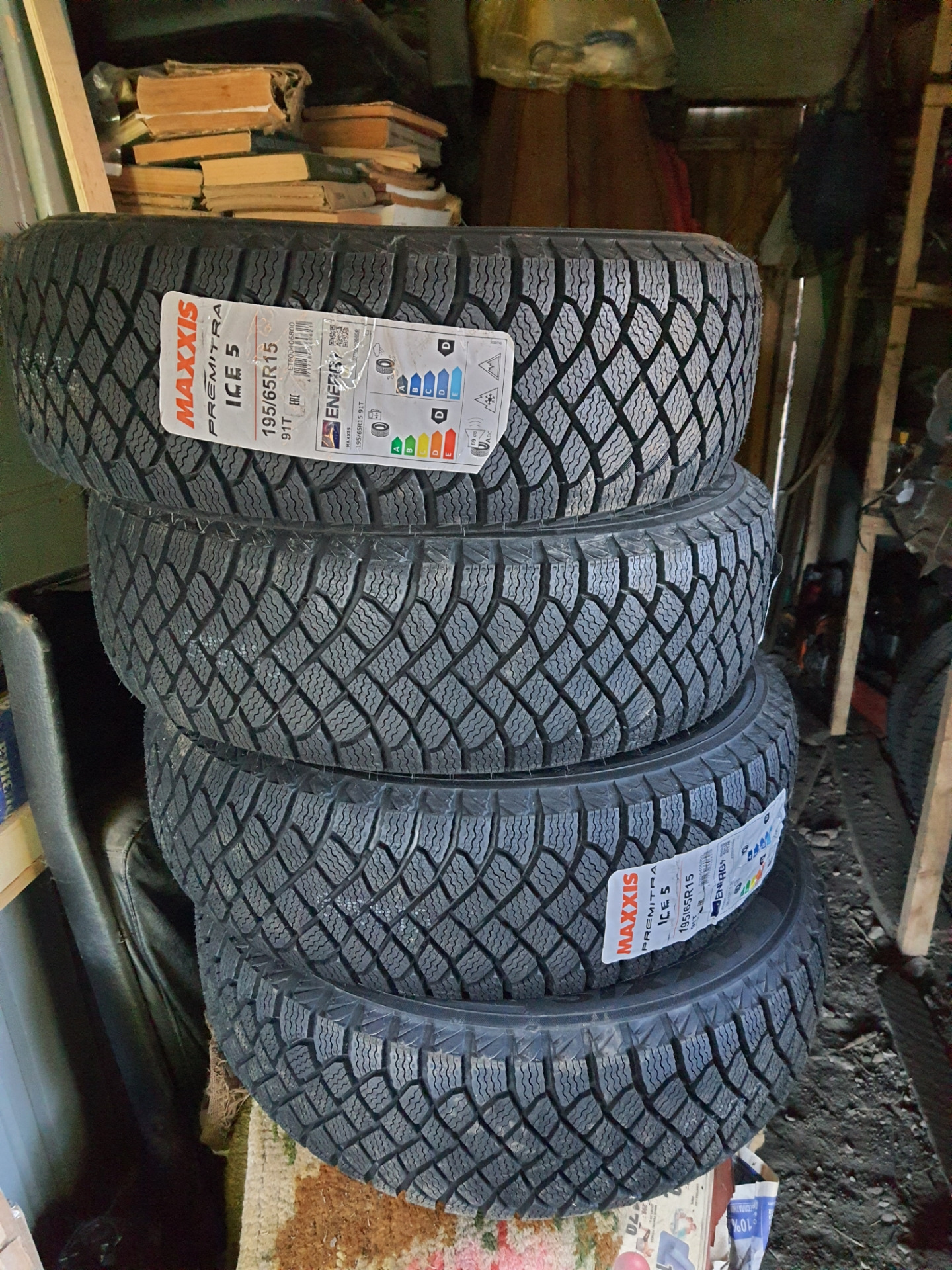Maxxis Premitra Ice 5 Новая резина. — Volkswagen Passat B5, 1,6 л, 1997 ...