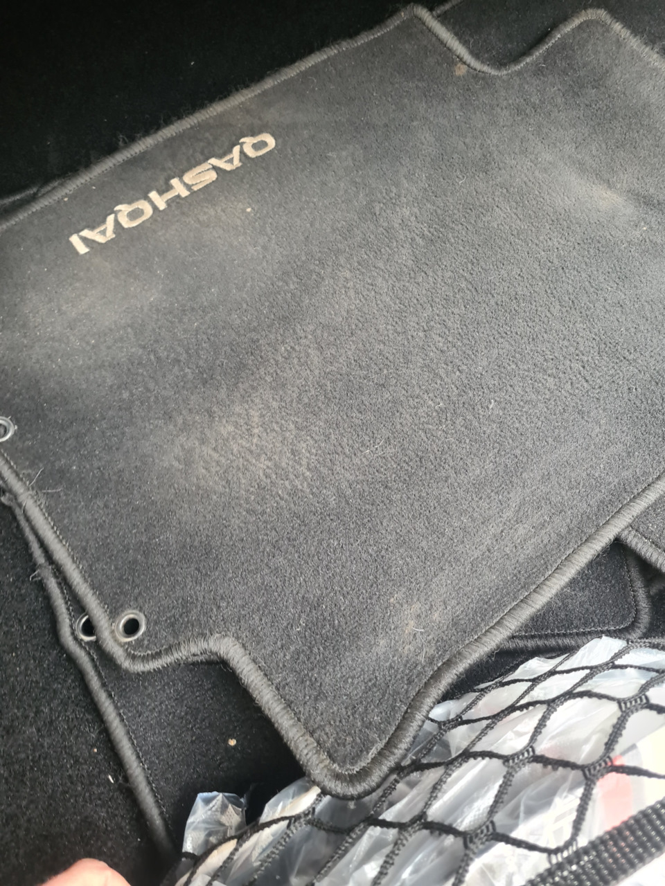 Ранняя подготовка к зимке (ну и про ковры) — Nissan Qashqai (2G), 2 л ...