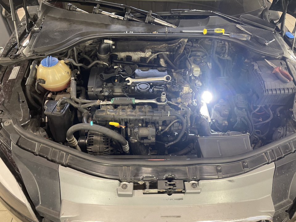 Замена цепи фазорегулятора на BWA — Audi TT (2G), 2 л, 2006 года ...