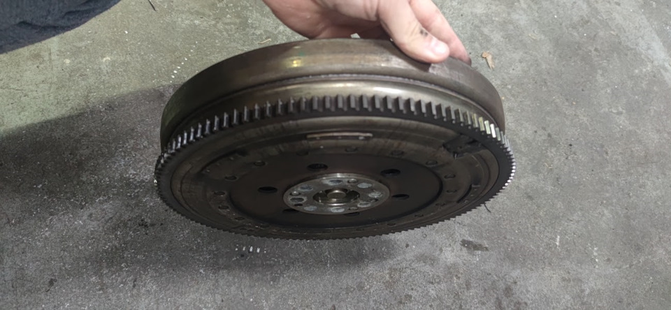 Замена маховика N47B20 — BMW 3 series Touring (F31), 2 л, 2012 года ...