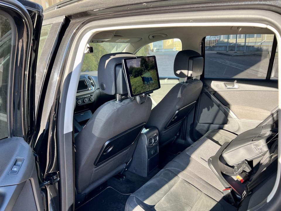 Держатель для планшеты — Volkswagen Tiguan (1G), 1,4 л, 2015 года ...