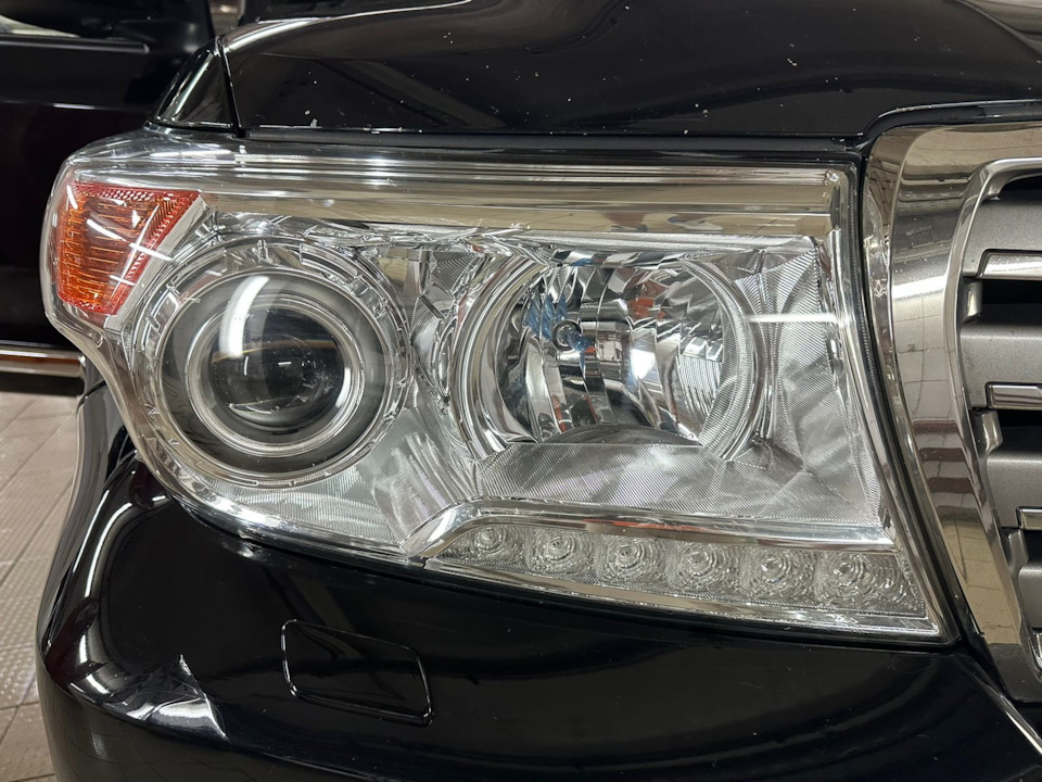 Замена света и ПТФ — Toyota Land Cruiser 200, 4,5 л, 2012 года ...