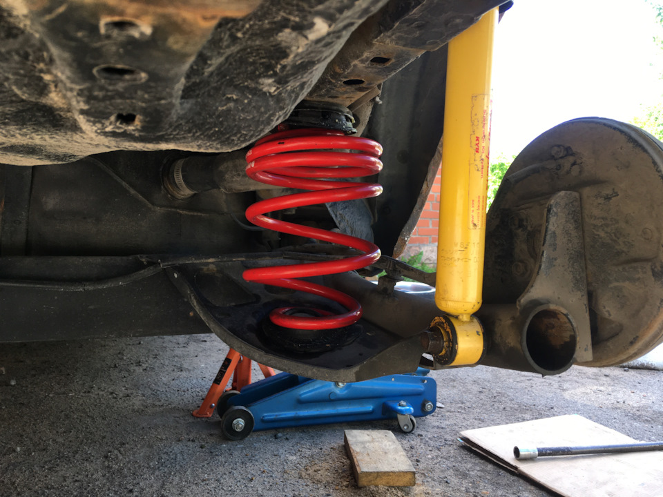 Желтые Kayaba Lowfer Sports — Nissan Micra (K12), 1,2 л, 2005 года ...