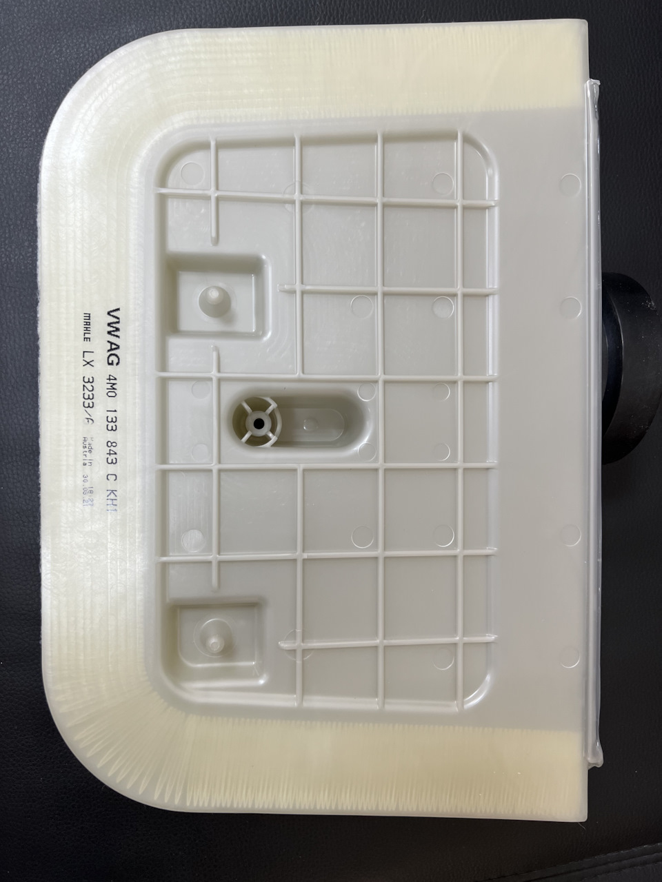 4M0133843C Фильтр воздушный / AUDI Q7 2.0TFSI, 3.0TDI 16~ VAG ...