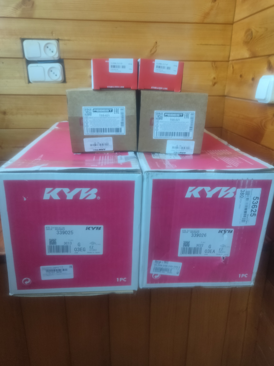 Замена задних амортизаторов — Toyota Camry (XV40), 2,5 л, 2009 года ...