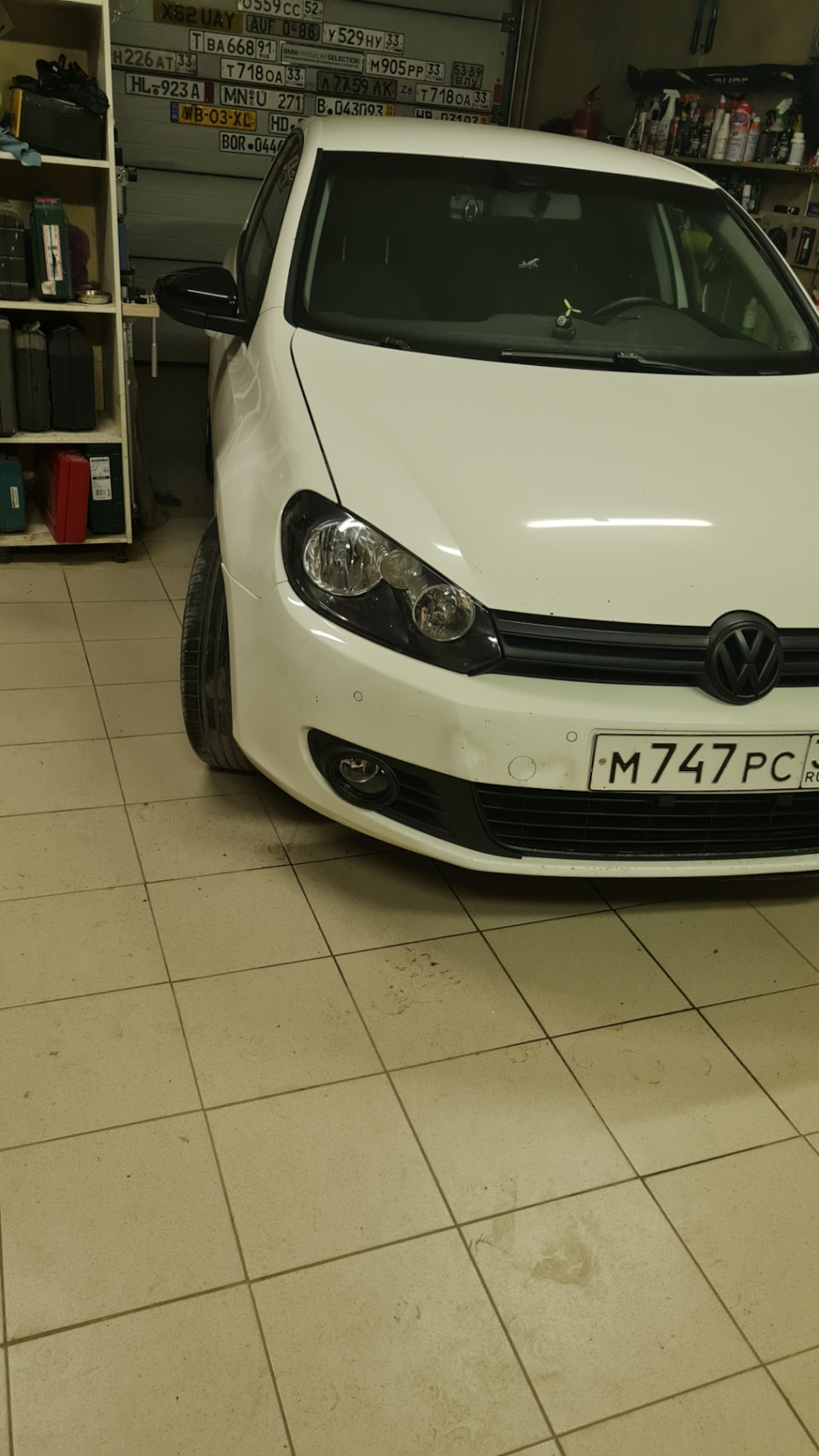 AK207 Комплект болтов, корпус опоры амортизатора / колесн. подшипн ...