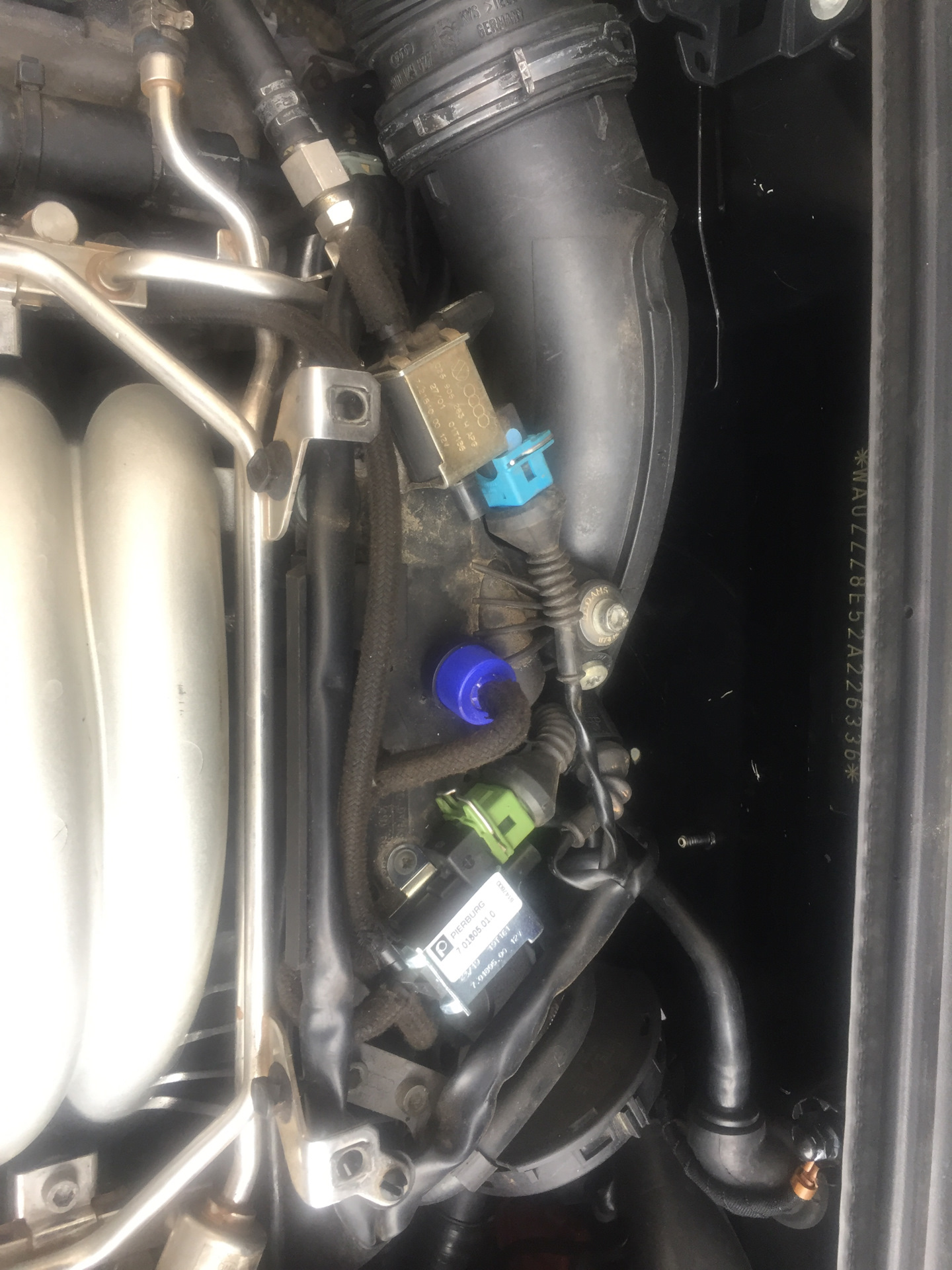 Клапан 7.01805.01.0 PIERBURG — Audi A4 (B6), 2,4 л, 2002 года | своими ...