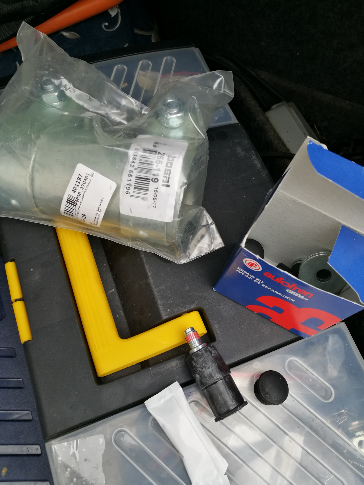 Еще 4500 — Audi A4 (B5), 1,8 л, 1996 года | визит на сервис | DRIVE2