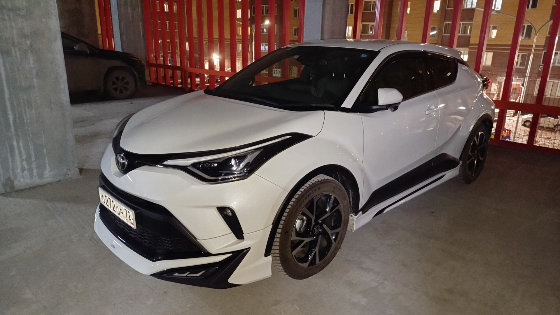 Toyota C-HR 1.2 бензиновый 2019 | 白桜 на DRIVE2