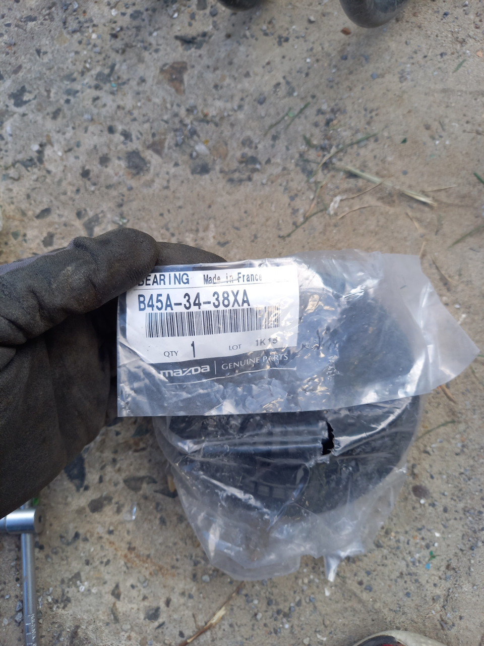 Замена опор, опорных подшипников, отбойников и пыльников передних стоек ...