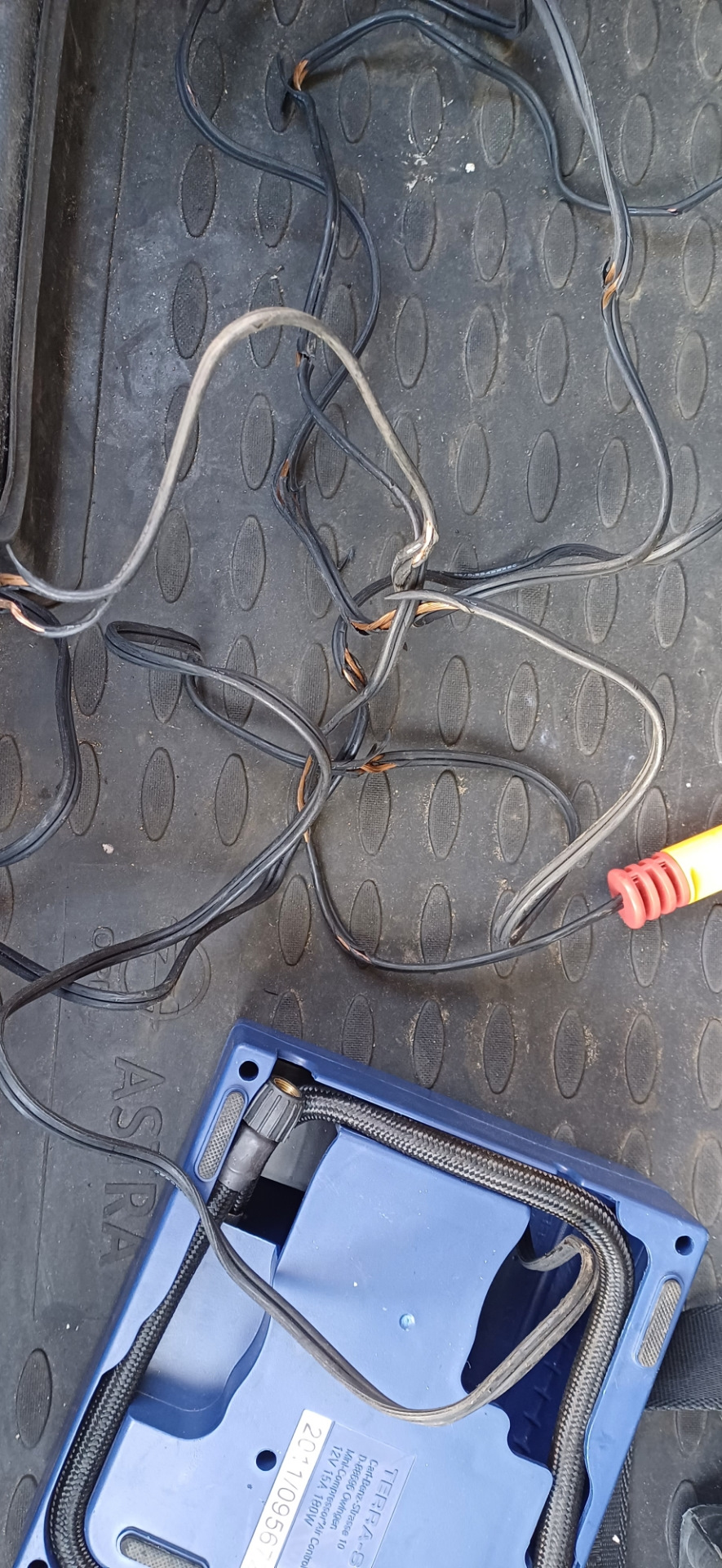 Японское качество… — Honda Fit (2G), 1,3 л, 2011 года | аксессуары | DRIVE2