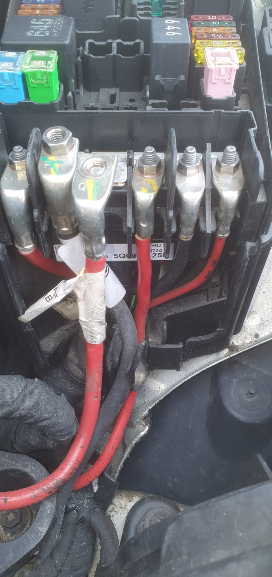 5Q0937629C Многоконтактный предохранитель — Skoda Octavia A7 Mk3, 1,8 л ...