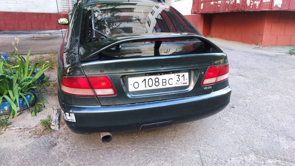 Задний спойлер версии sport — Mitsubishi Galant (7G), 2 л, 1994 года ...