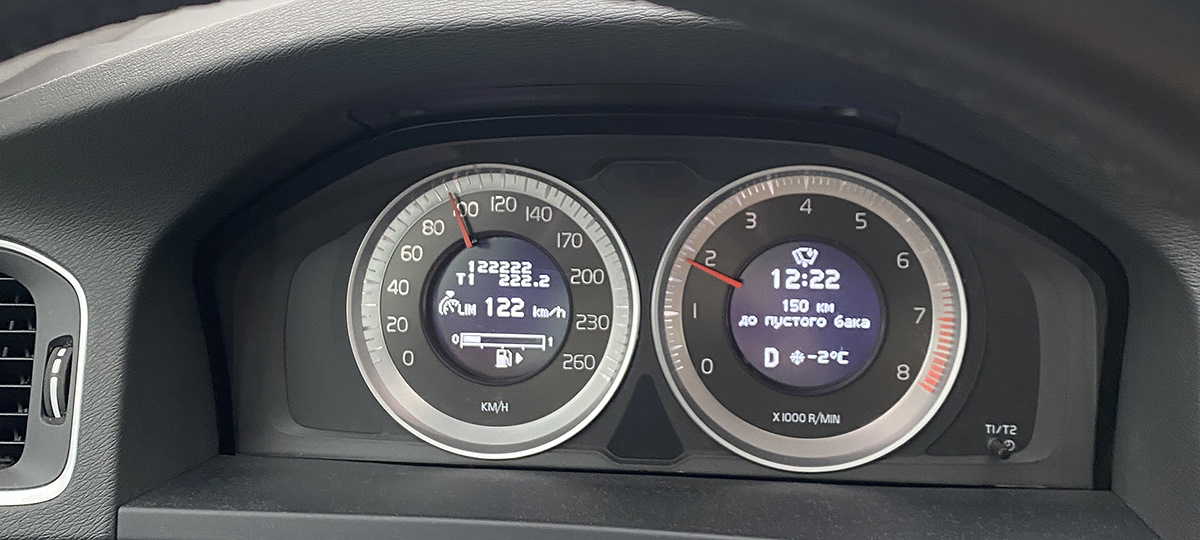 Замена насоса омывателя ветрового стекла — Volvo S60 (2G), 2 л, 2013 ...